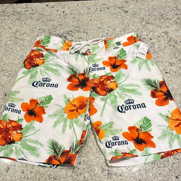 Corona | Swim | Nwt Corona Beer Mesh Lined Swimming Trunks All Over ...